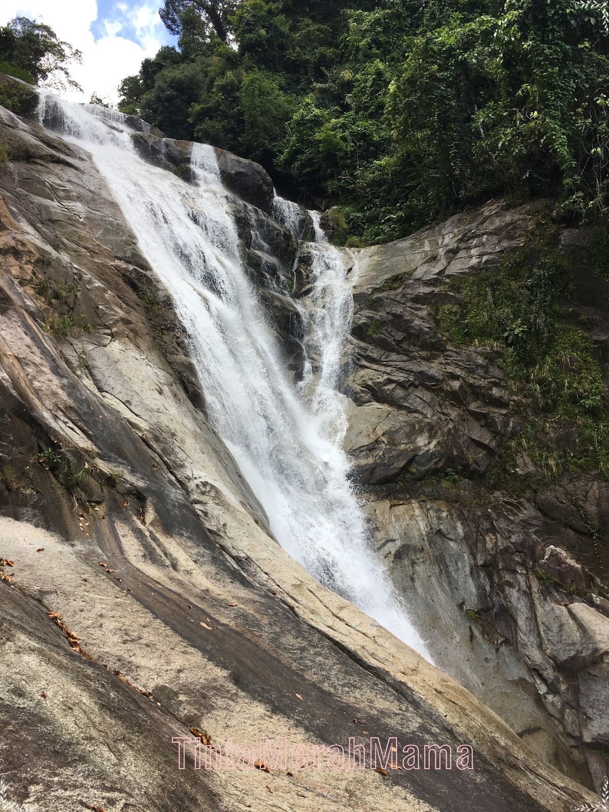 tintamerahmama: Jangkar Waterfall, Kampung Jantan, Lundu Sematan