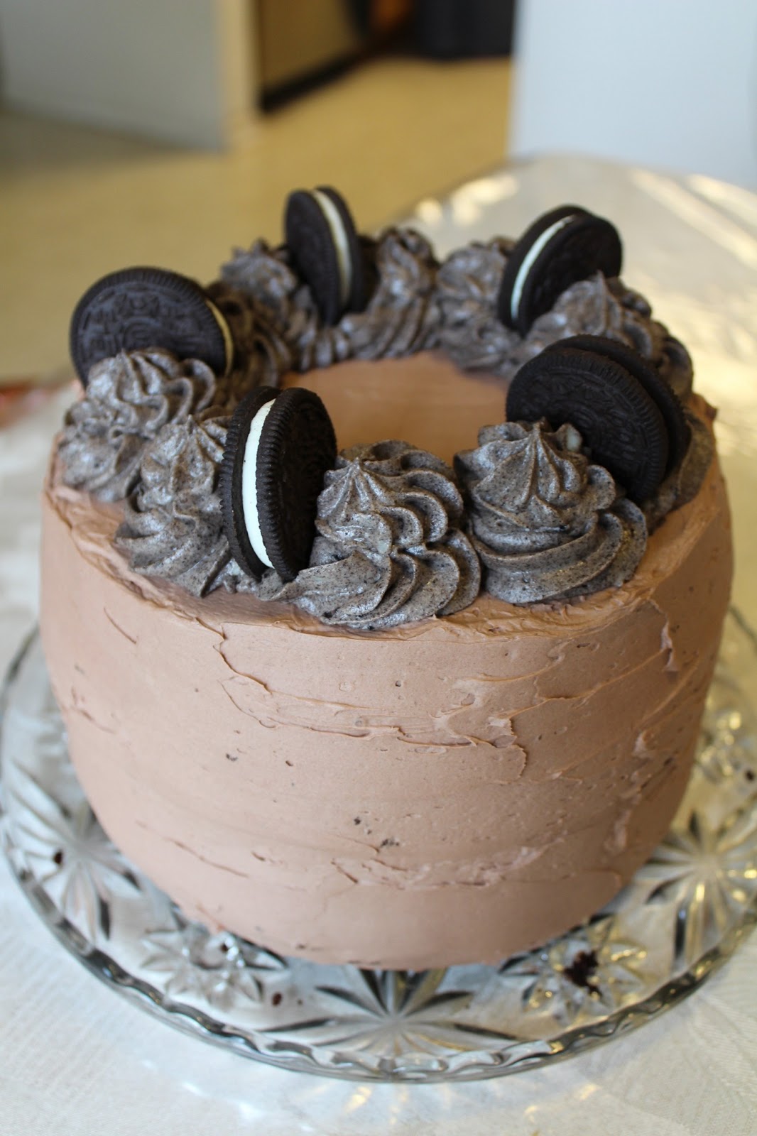 Blog as you Bake: Triple Layer Oreo Cake