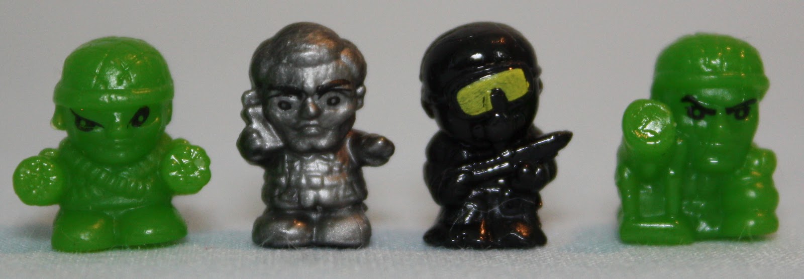 The Plastic Eyeball - A Toy Blog: Teeny Weenie Squinkies Zinkies
