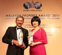 When you are different...: YBhg. Dato' Dr. Jennifer Low & YBhg. Dato ...