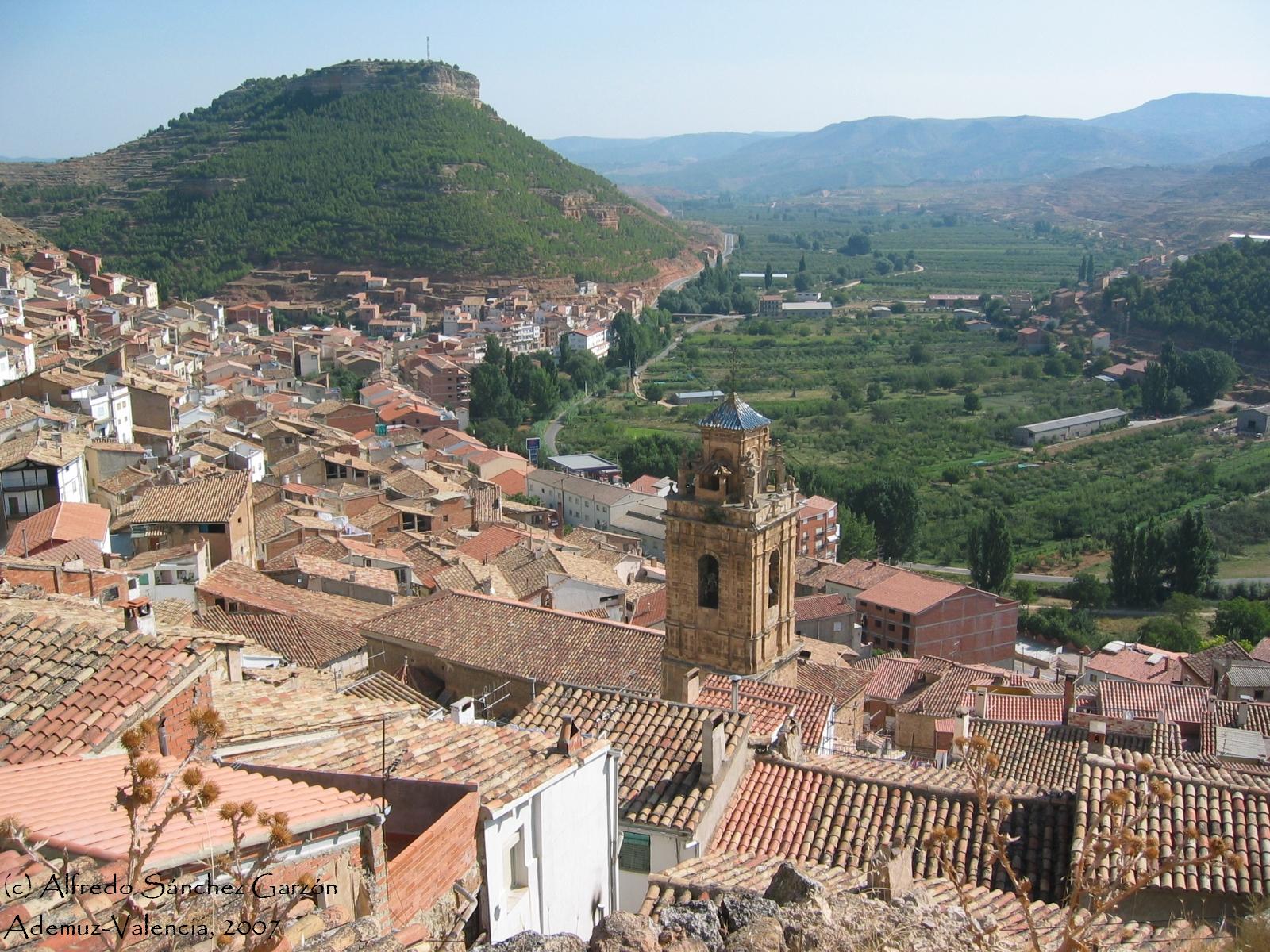 GENTE DEL RINCÓN DE ADEMUZ: MARÍA PEINADO PEINADO, NATURAL DE GRAJA DE ...
