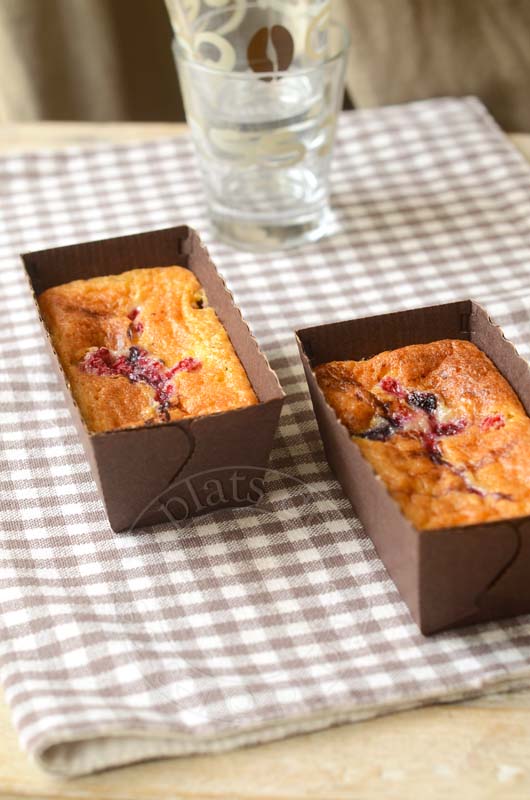 les petits plats de trinidad: Fondants aux amandes et fruits rouges