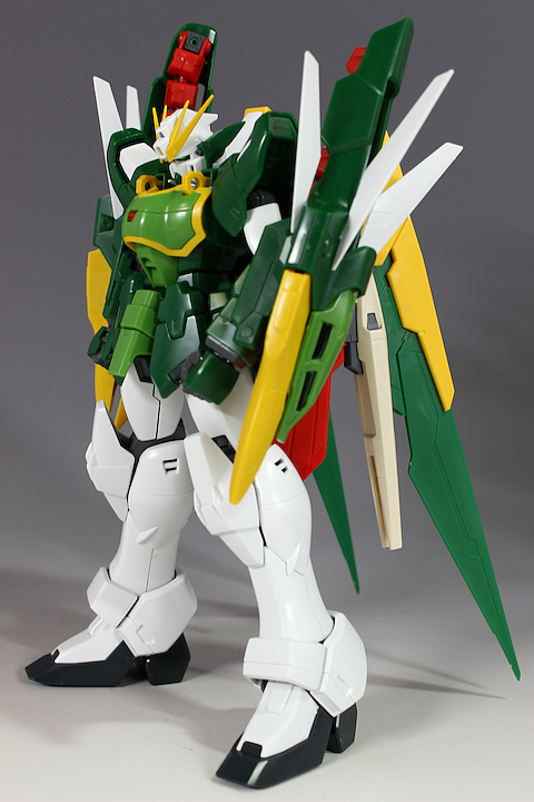 Review: P-Bandai: MG 1/100 Altron Gundam EW by Hobbynotoriko