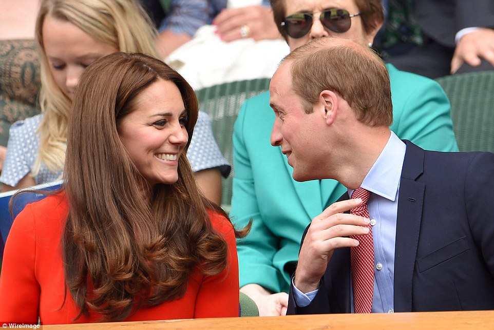 Kate Middleton is stunning in scarlet as she cheers on Andy Murray at ...