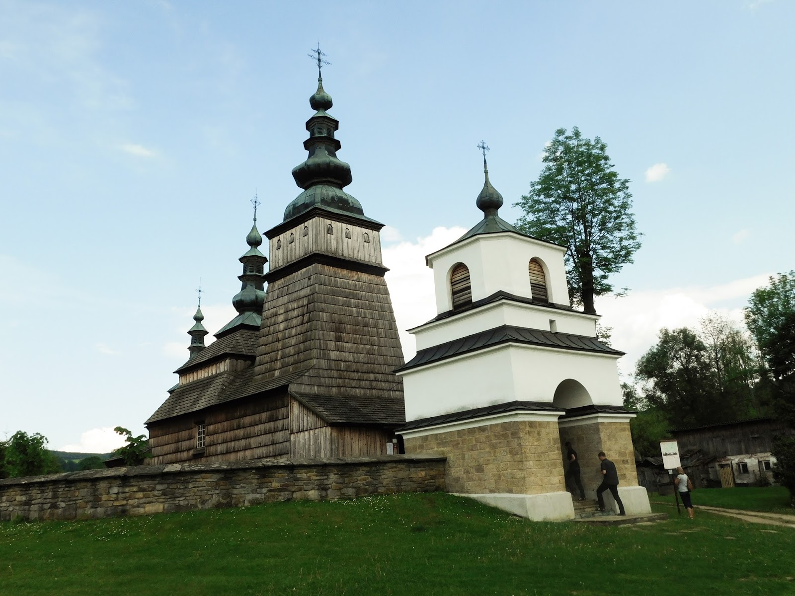 Cerkwie w Beskidzie Niskim. Najpiękniejsze z pięknych | Poboczem drogi ...