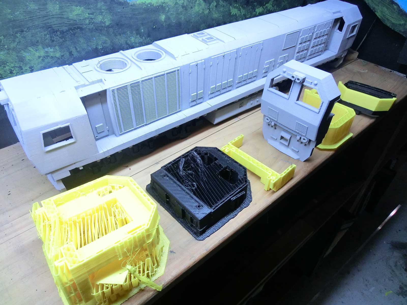 New Zealand Railway Models (Kiwi Trains): 1:24 Kiwirail DL Class