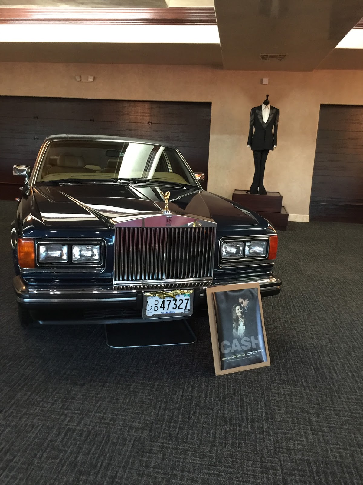 LAS VEGAS DAZE: Wayne Newton's Casa de Shenandoah Estate