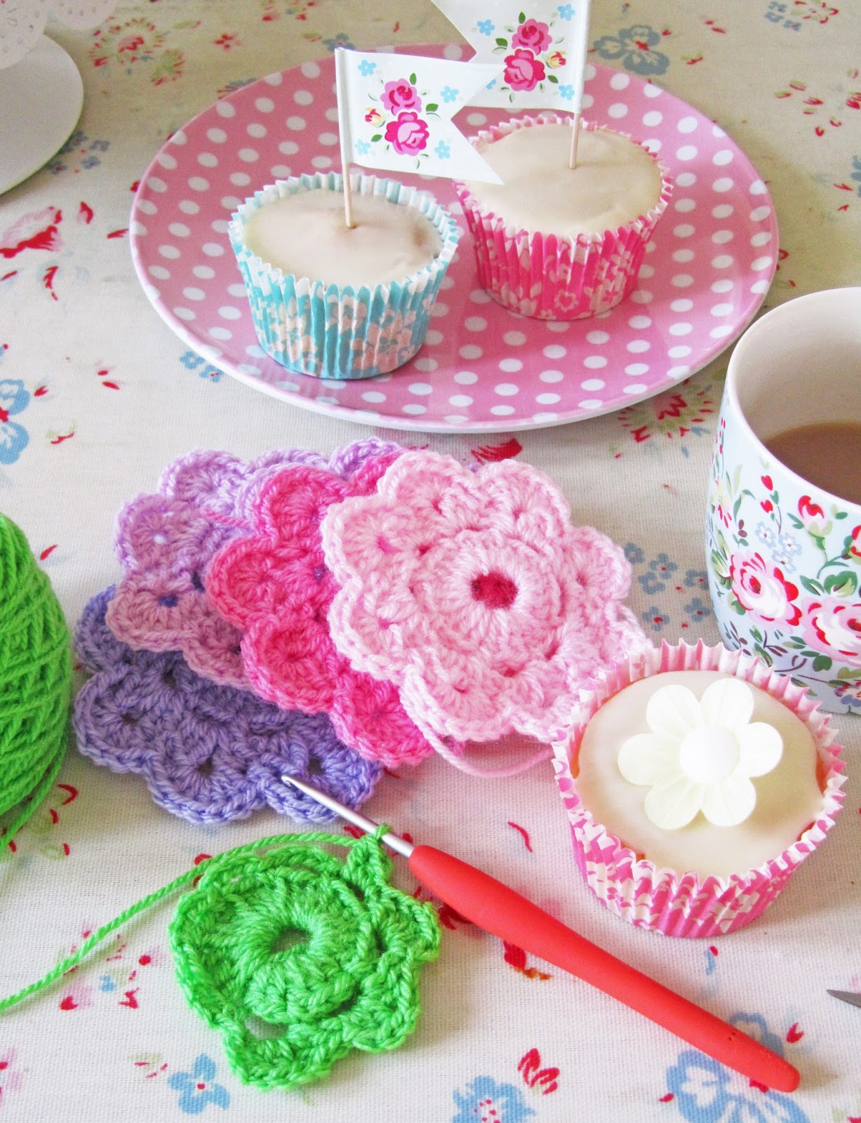 Helen Philipps: Spring Garden