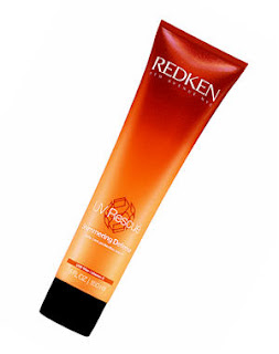 Bombshells Blondetourage living the "Bombshell lifestyle"