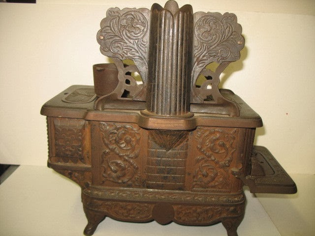 Wood Cookstove Cooking: The Stove that Started It All