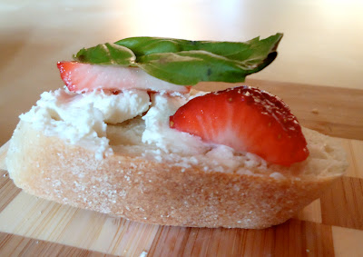 Eat, Run, Read: Weekend Report: Hunger Games Dinner Party