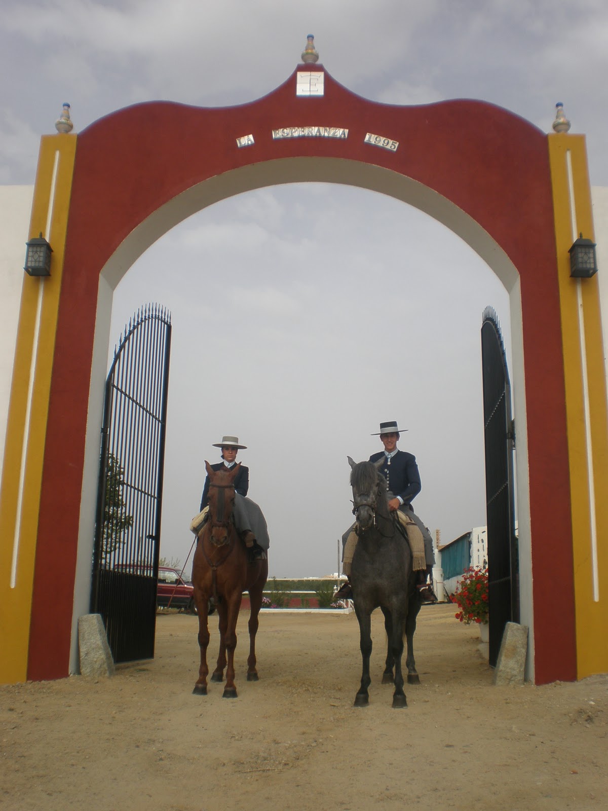 Picadero La Esperanza: Inaguramos la Portada del Picadero