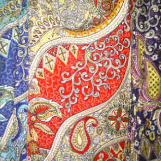 Serba Batik: Mukena Batik Bali