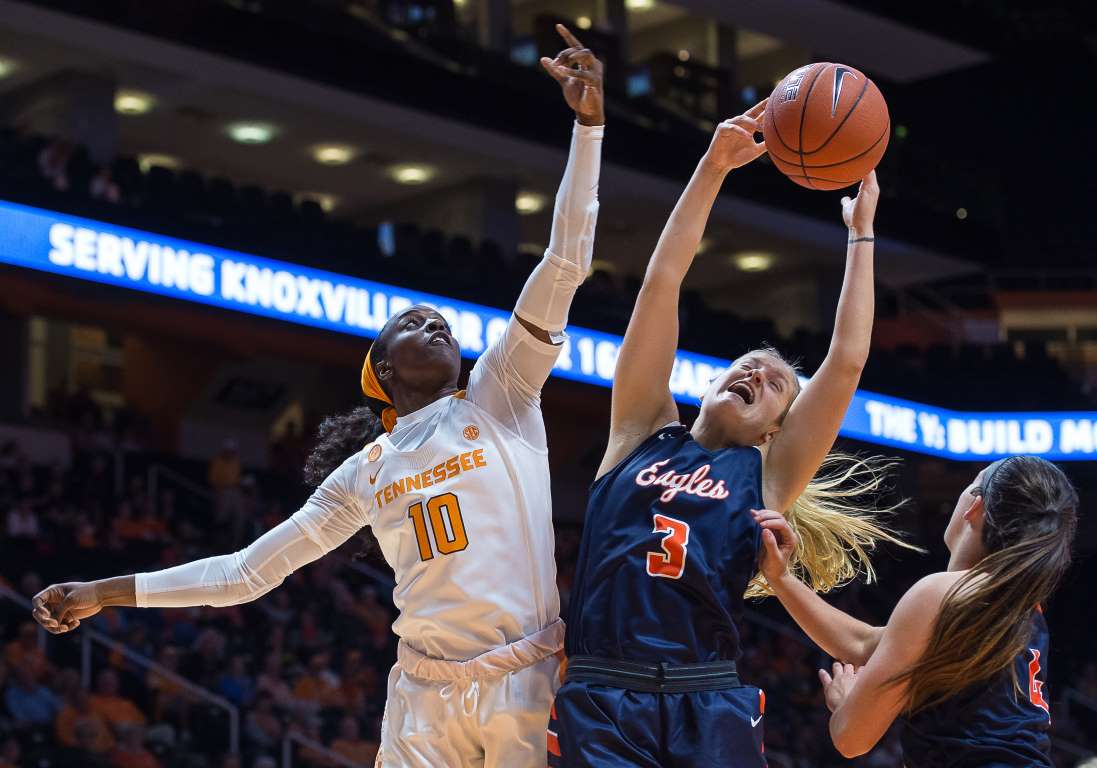 The Day in Sports Photos - November 06, 2018