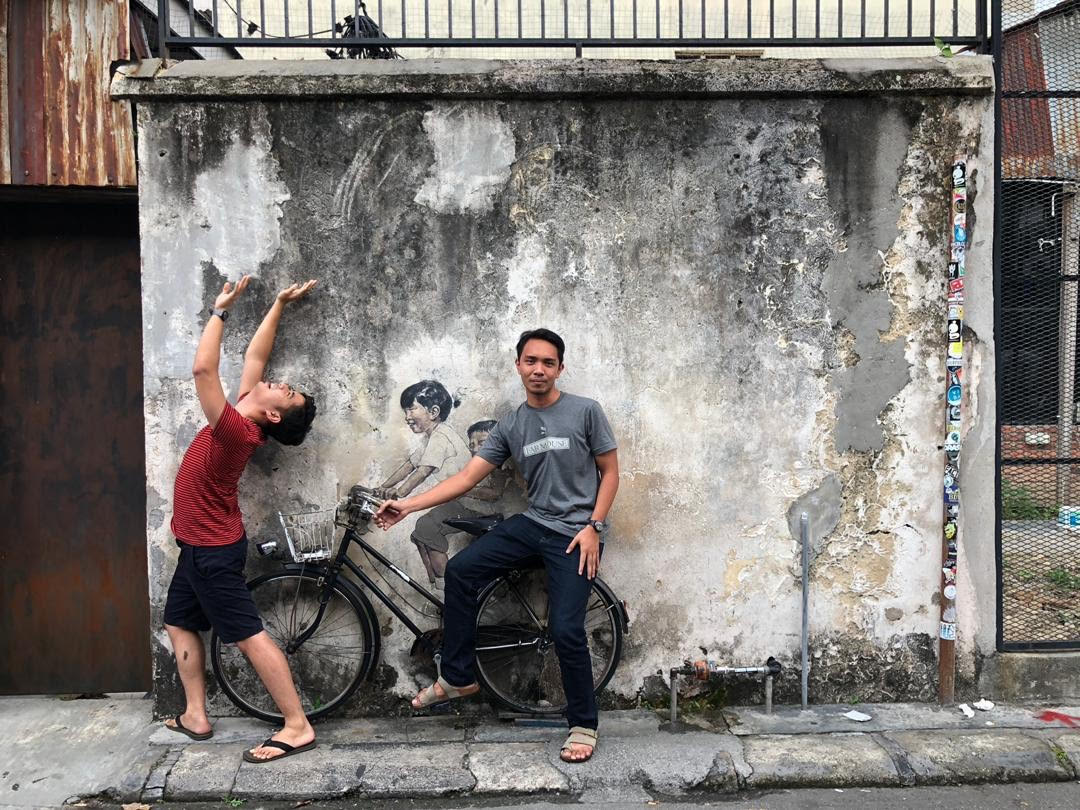Discovering Muar Cultural Walk- Street Art - The Intricacies of Arnis