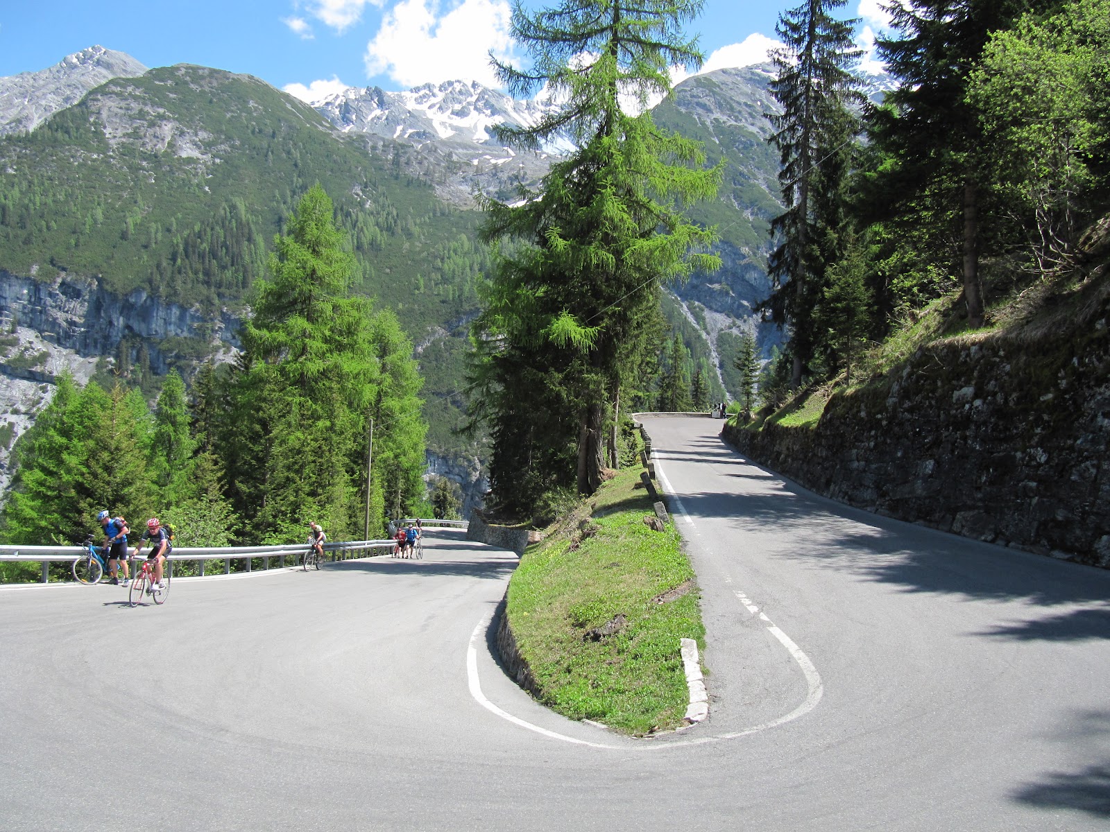 fist of 48 hairpin bends