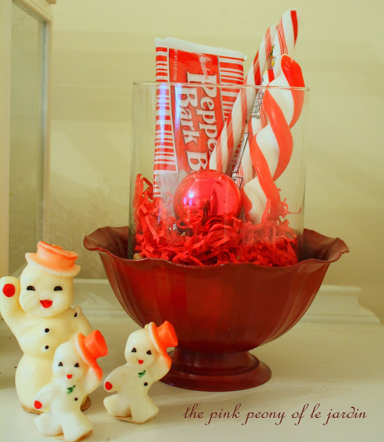 The Pink Peony of Le Jardin: Christmas Candy Display