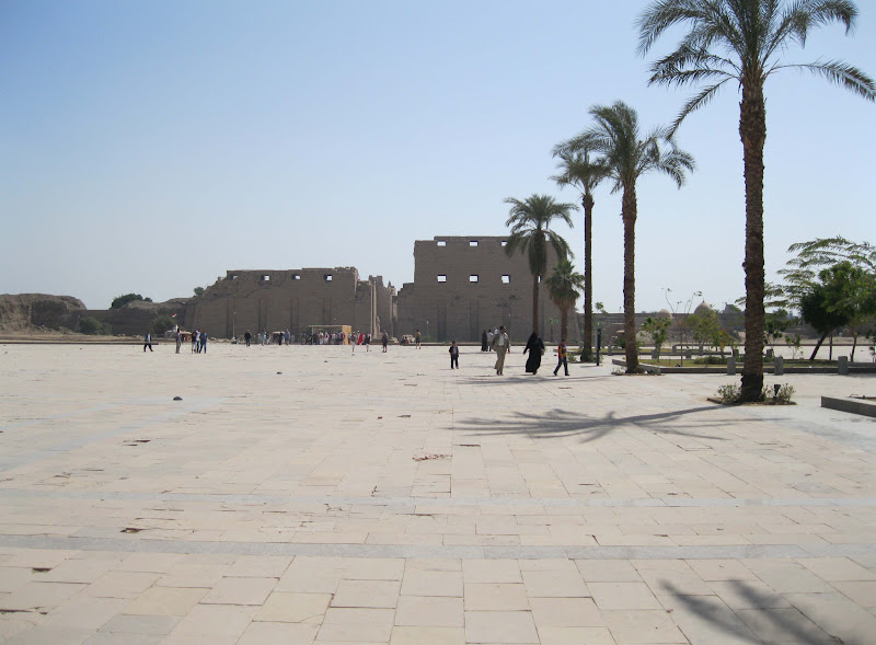 Kaponieeri: Karnakin temppeli