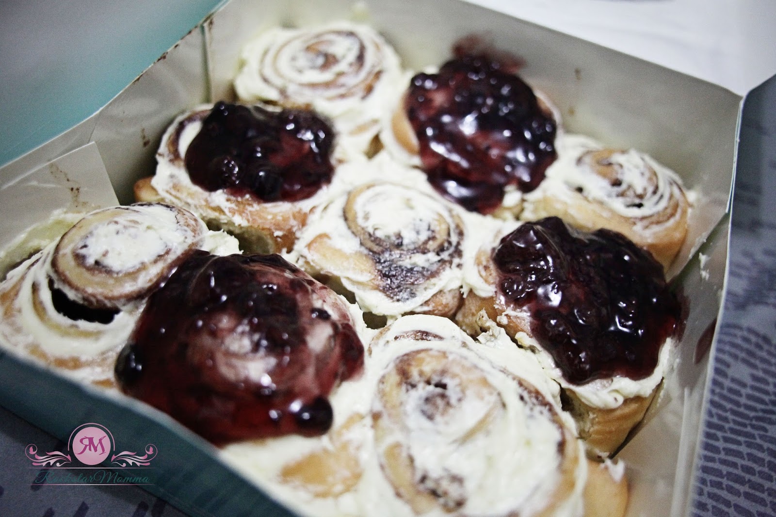 Cinnabon Mixed Berry Minibon: Mix, Roll and Bake with Maia | Rockstarmomma