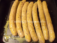 Retete Melias: Carnati chipolata lipiciosi / Sticky chipolata sausages