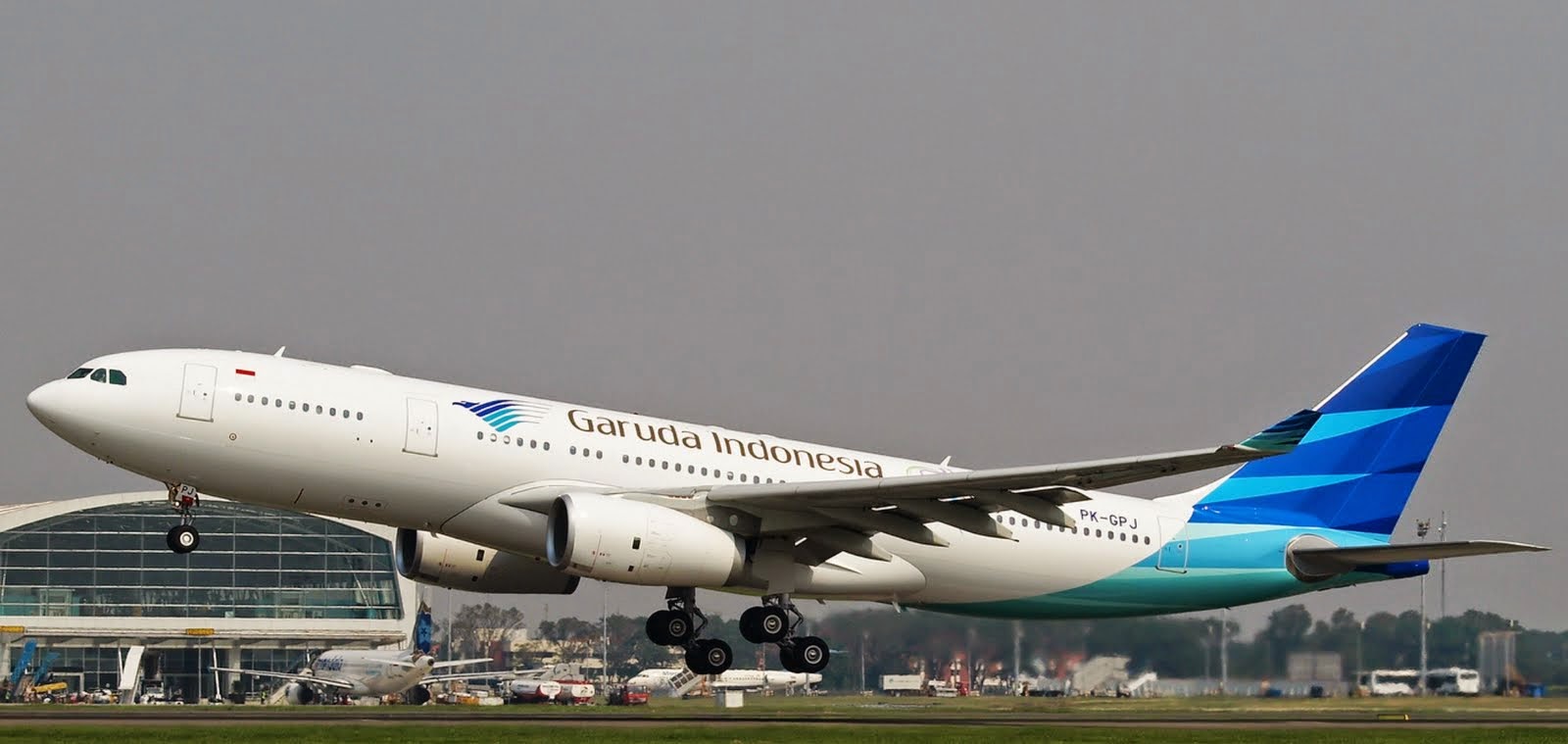 GARUDA INDONESIA AIRLINE - PT Rush Cargo Nusantara