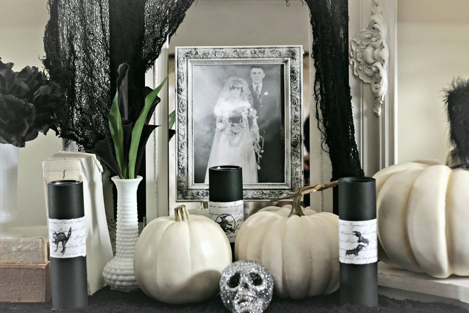 Shabby Sweet Cottage: Spooky Bride and Groom