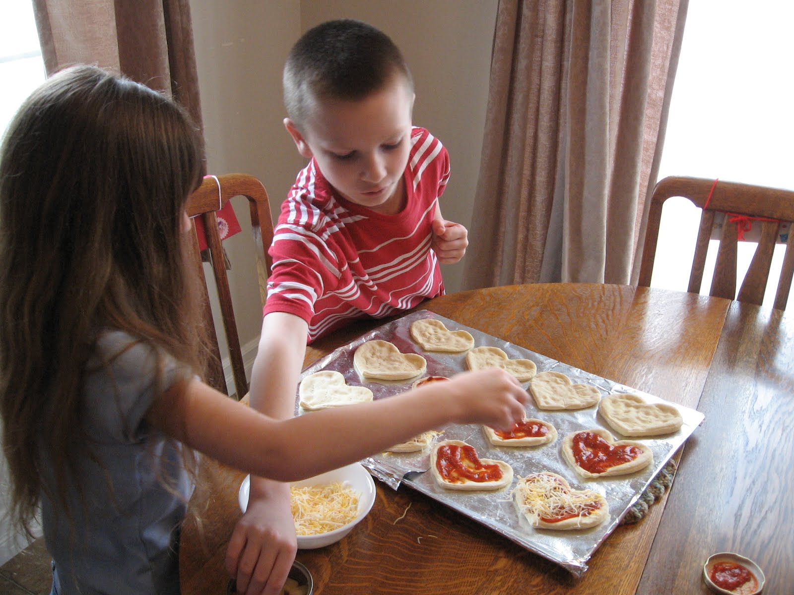 Almost Unschoolers: Valentine Surprise Activity Box, Day 10 - Pizza Party