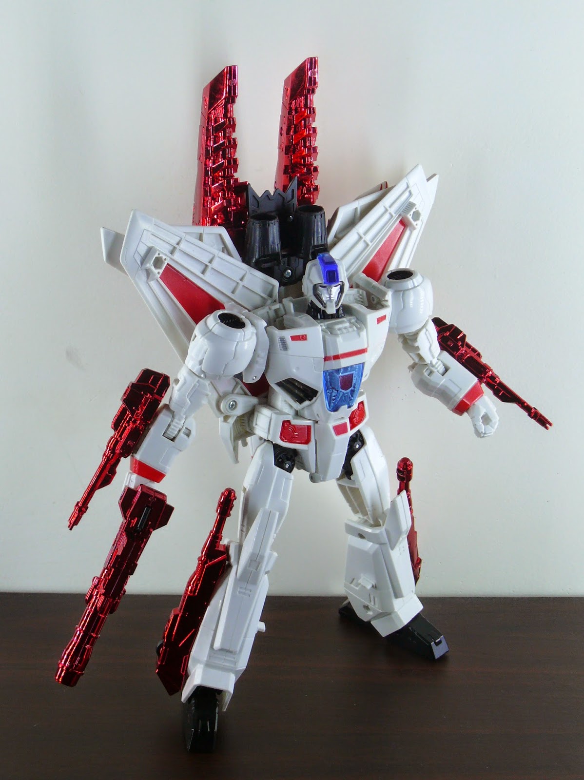 Blog Transformers.com: 1101: Jetfire Generations (AKA: Skyfire)