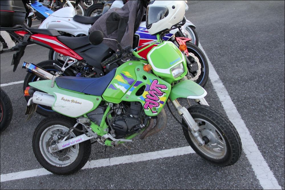 ROAD RIDER: Kawasaki KSR-1