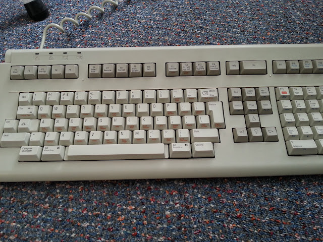 Restoring a DEC AlphaServer 2100: Keyboard and terminal serial adapter