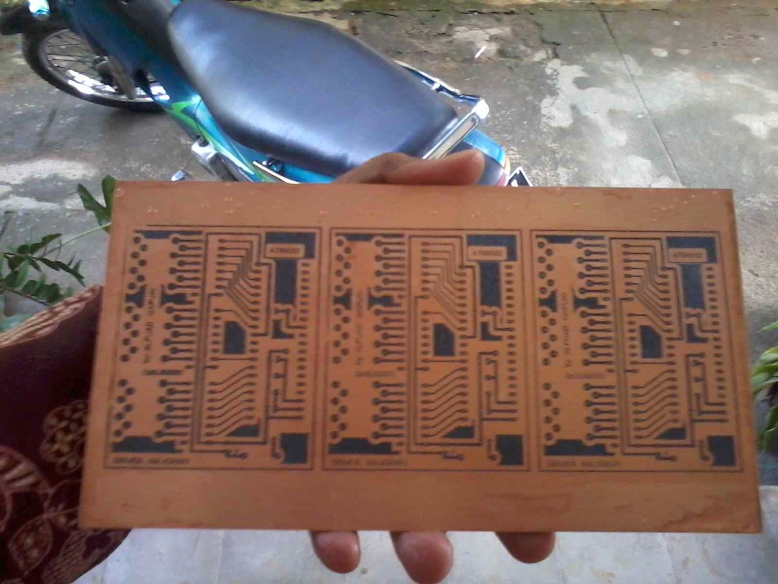 Mataram Kita: CARA MUDAH MEMBUAT JALUR PCB MENGGUNAKAN SETERIKA LISTRIK