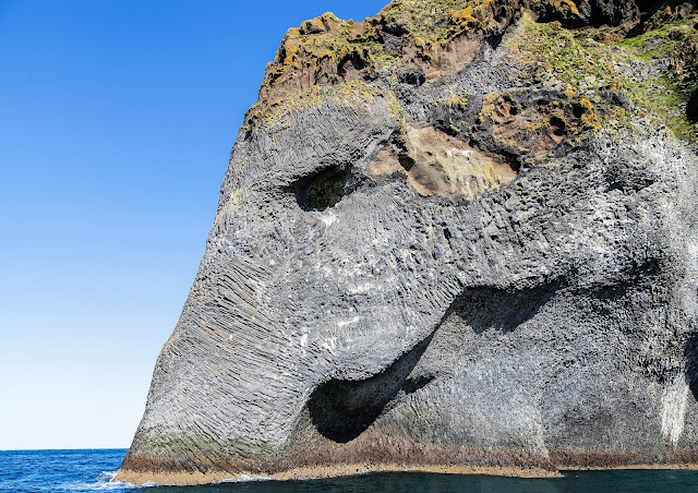 Fieggentrio: IJsland: De olifant rots.