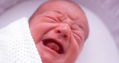 Fonoaudiologia Mama Neném: Bebês pequenos. Deixar chorando no berço, não.