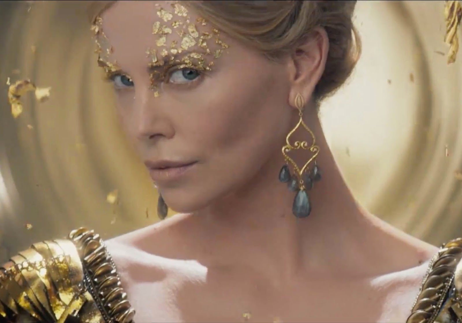 Queen Ravenna Hair Tutorial