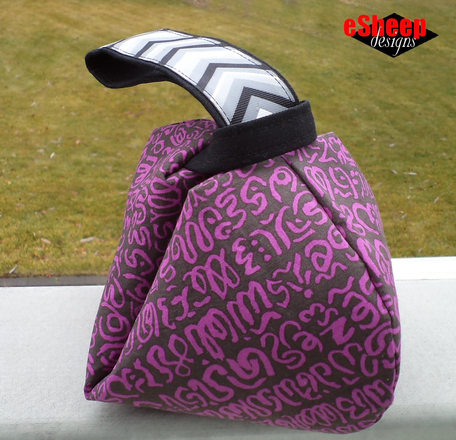 eSheep Designs: Free Pattern/Tutorial: Mini Retro Reticule