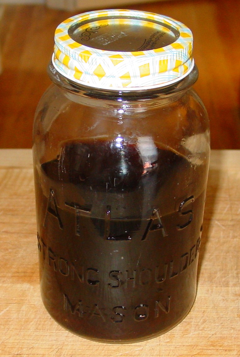 mason jars to muffin tins: DIY Cold Brew Coffee