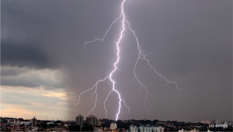 Em janeiro, 239 raios atingiram Mococa ~ www.mococa24horas.blogspot.com