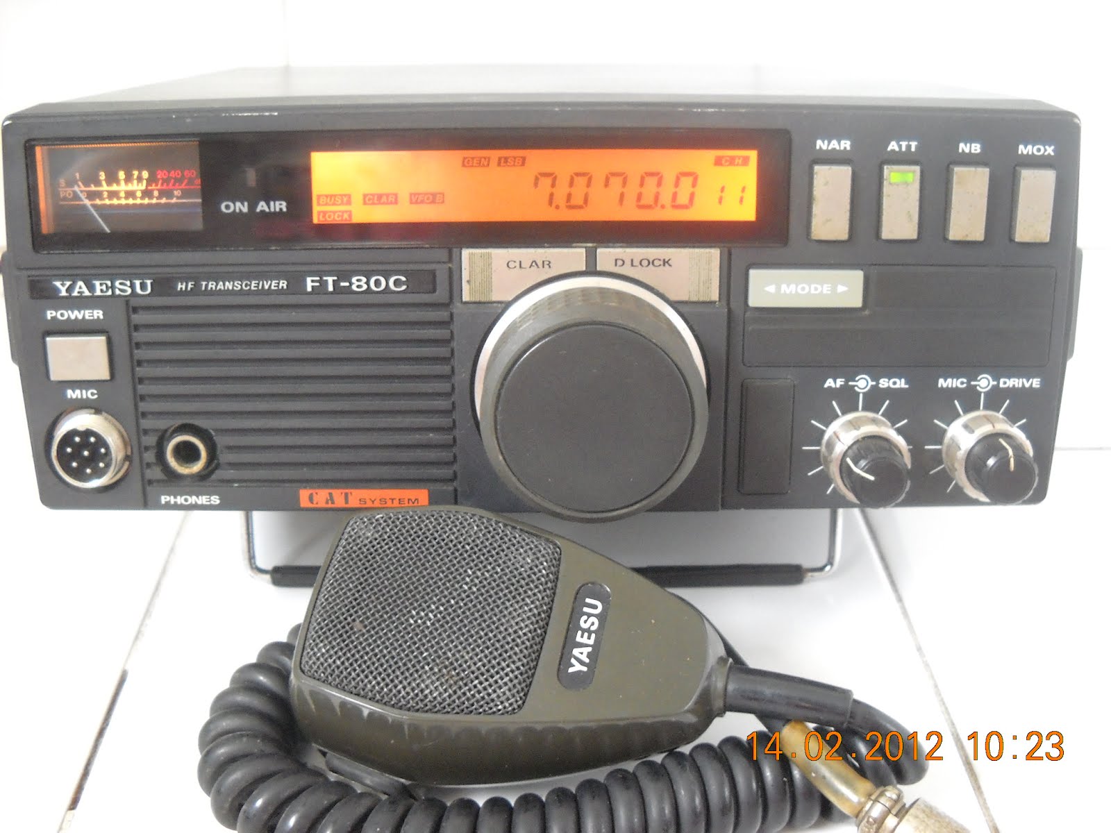 Sinar Agung ( Y C 2 V D I ): HF YAESU FT 80C + DUS ( TERJUAL PALEMBANG )