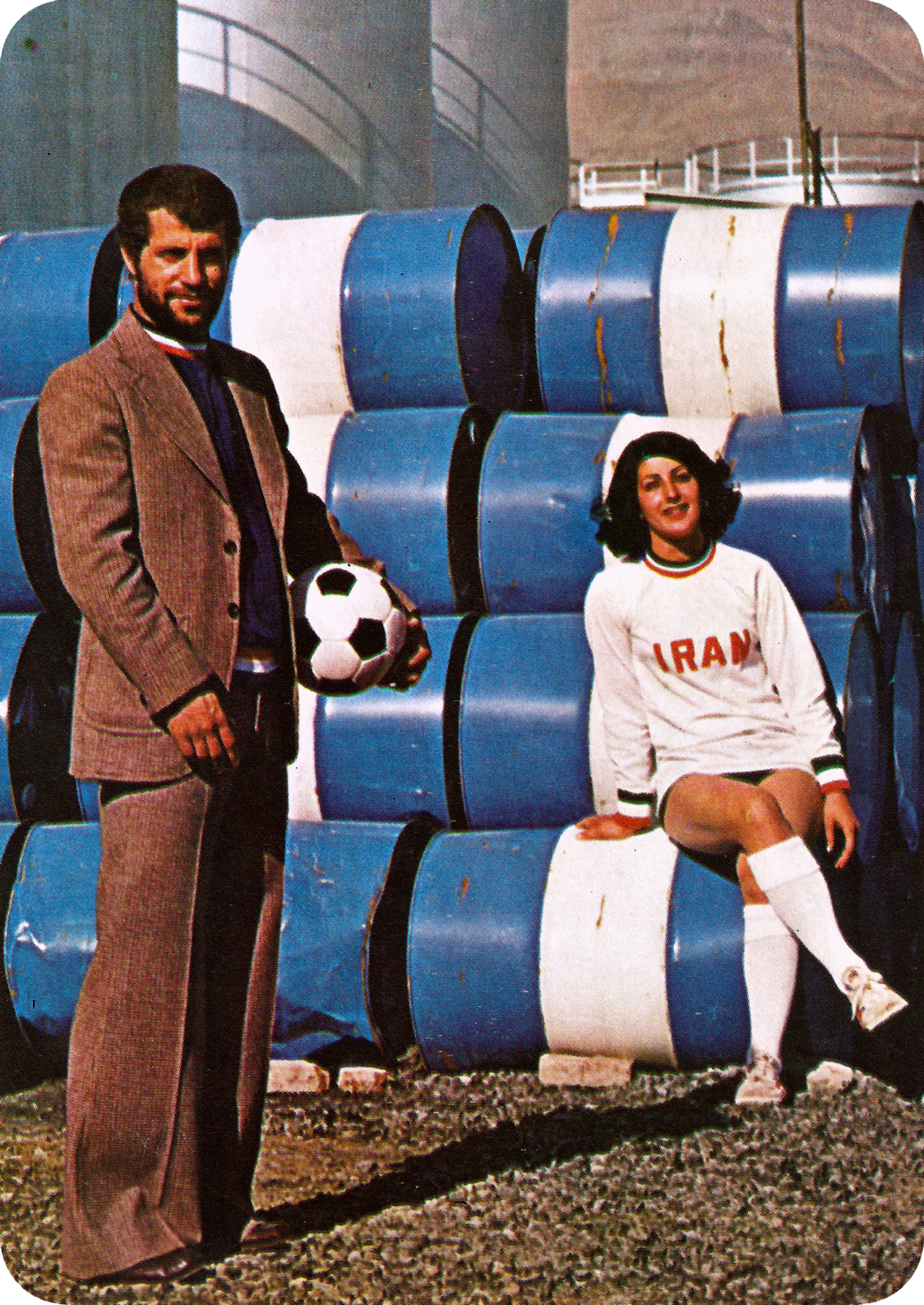 WAGs RETRO. Ali Parvin et miss baril.