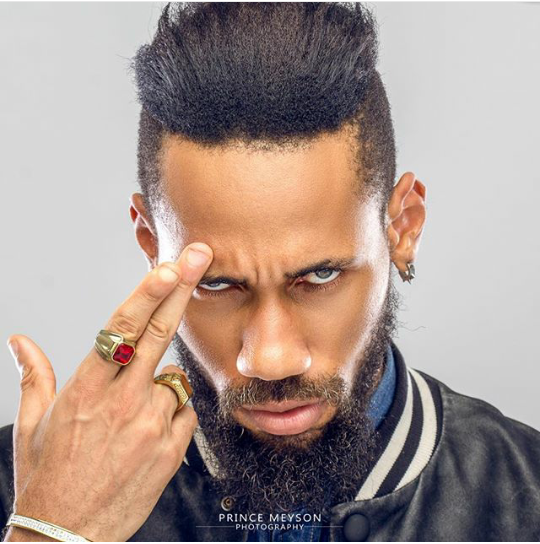 Phyno Releases Cover Art For “The Playmaker” Album