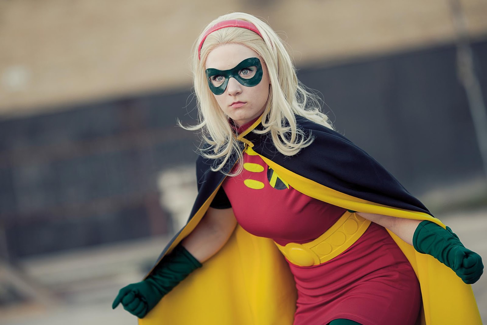 Geek Group Network: [Cosplay] Lady Robin (Stephanie Brown)