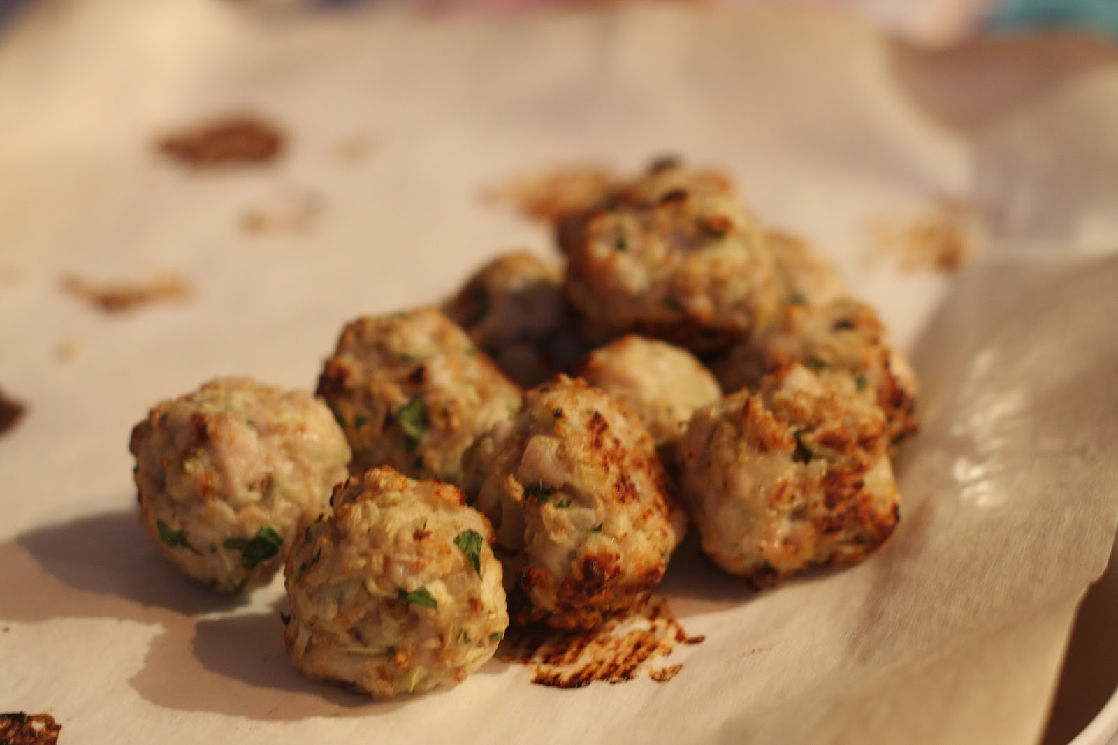 Lisa's Little Library: Charlie's Favourite...Chicken Balls