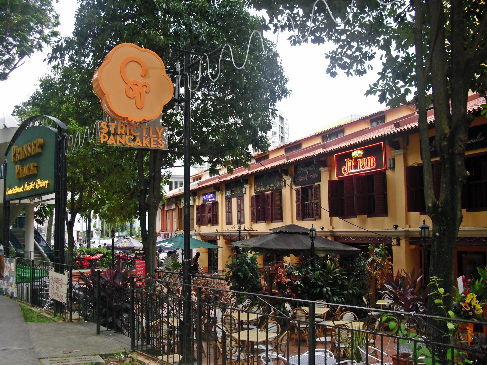 LIVE LIFE, LOVE FOOD: Strictly Pancakes