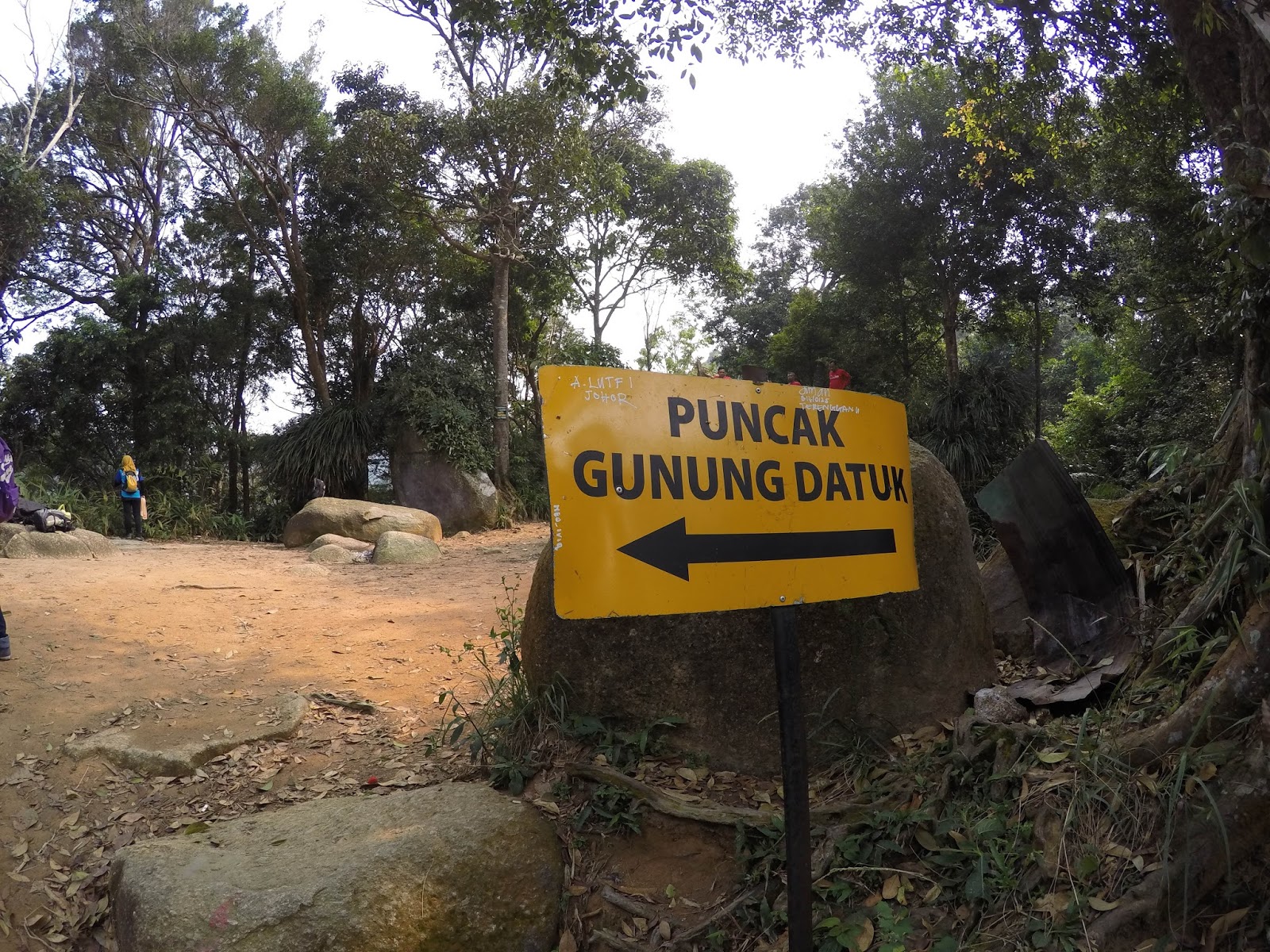 Hiking Gunung Datuk!