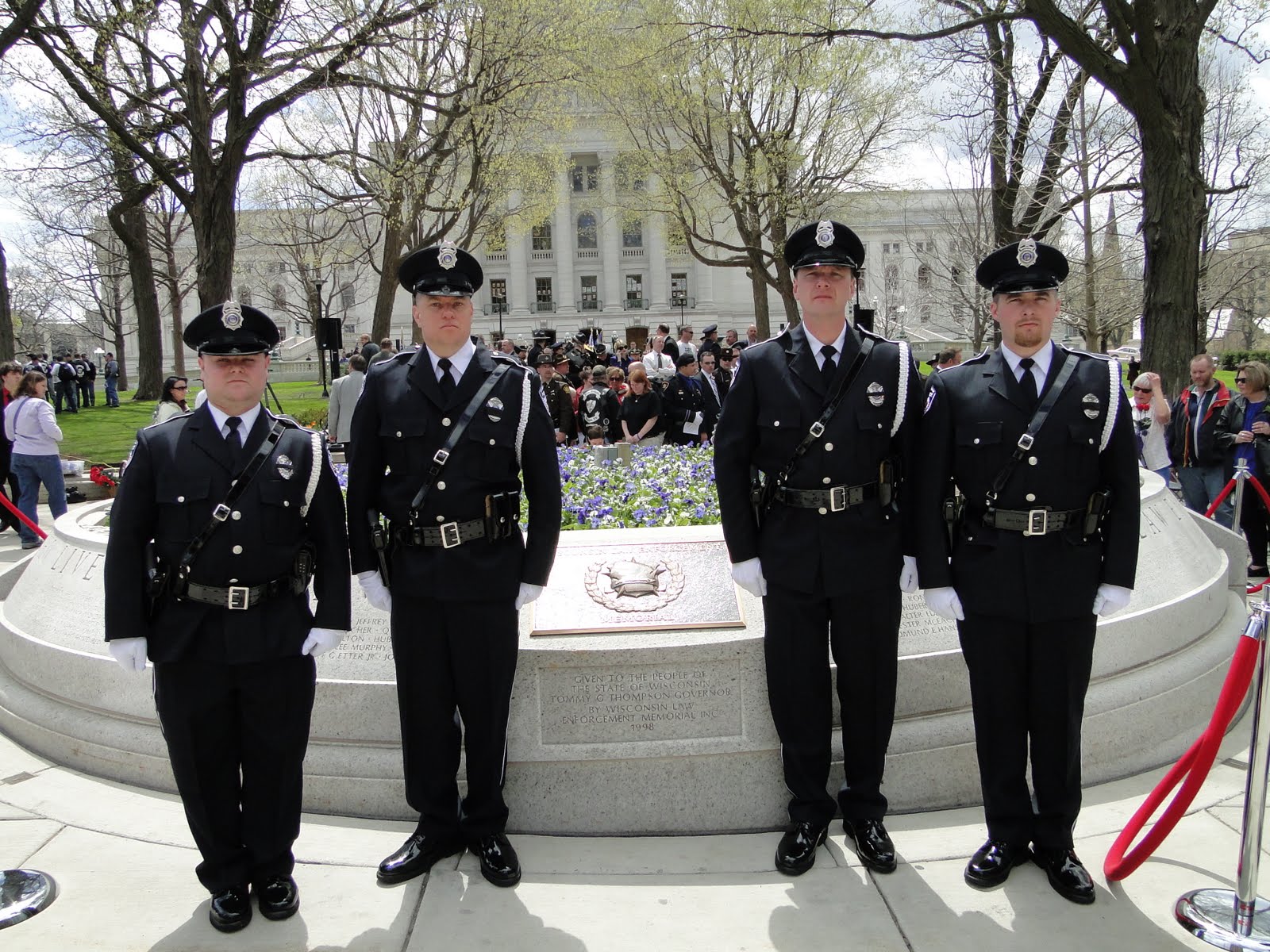 Sturgeon Bay Police Department: Sturgeon Bay Police Honor Guard Attends ...
