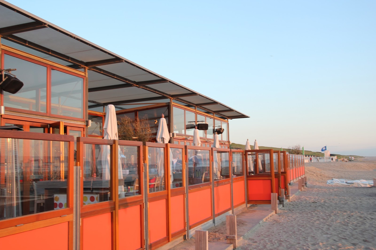 Coole Strandbars in Holland - Deko hoch Drei