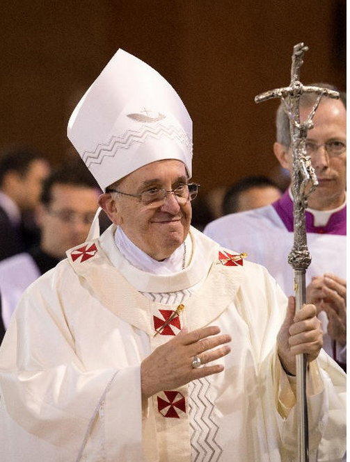 Liturgia Papal: Elenco de mitras del Papa Francisco