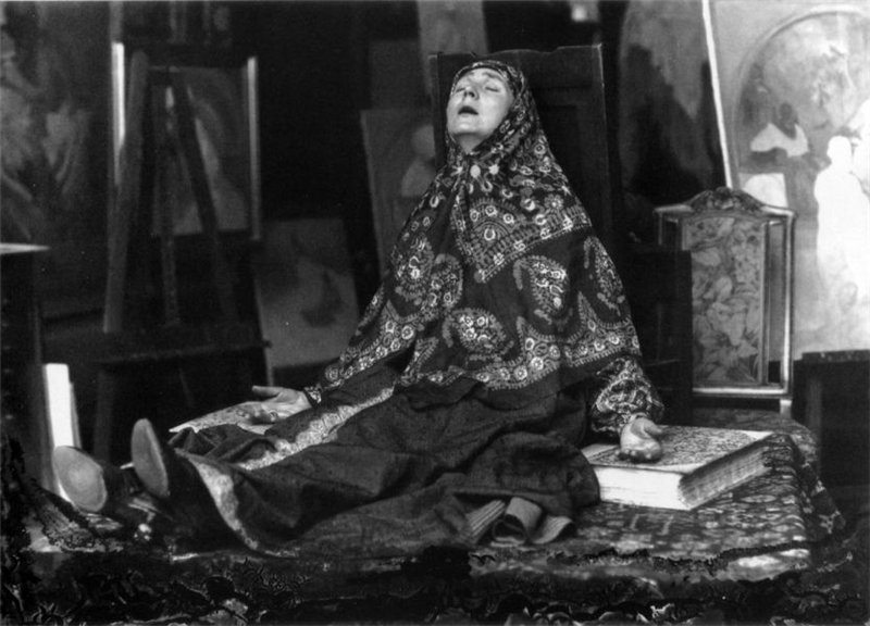 ART & ARTISTS: Alphonse Mucha - part 11