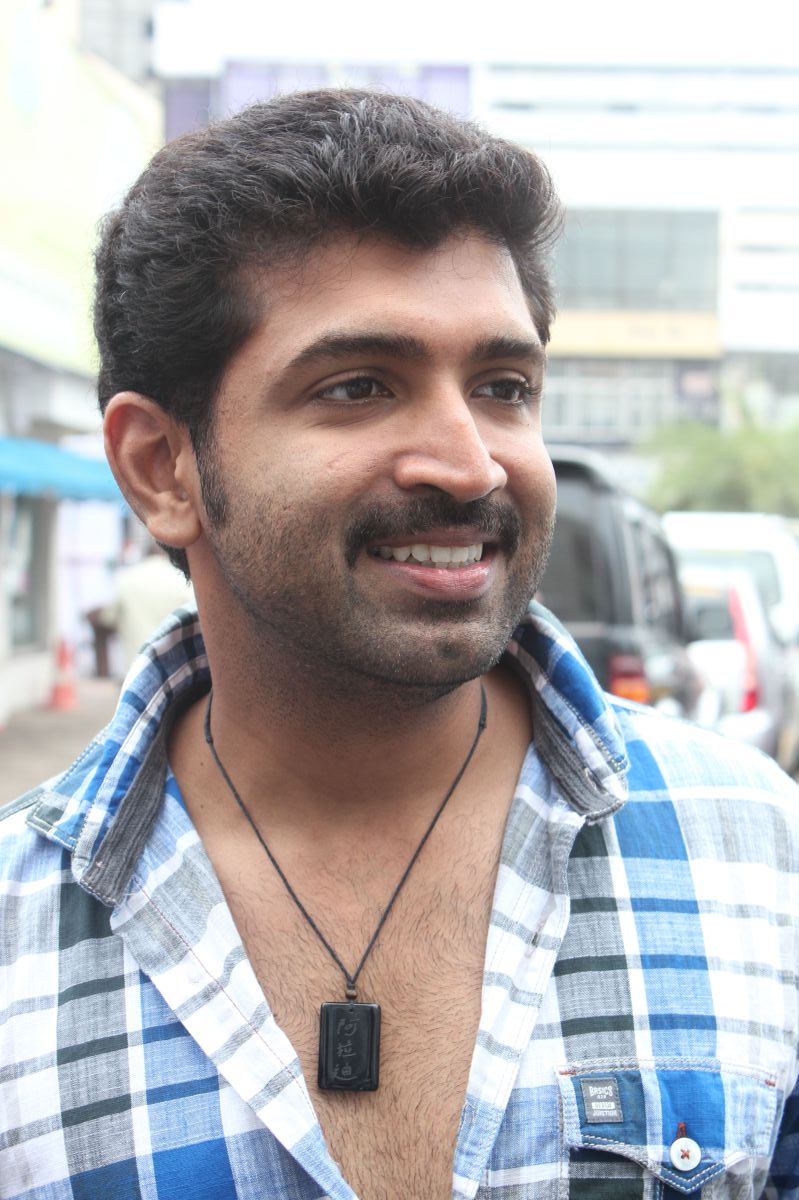 TamiL MoviE RoaminG: Actor Arun Vijay Latest Stills Photos