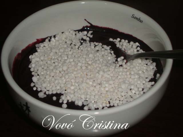 RECEITAS DA VOVÓ CRISTINA: AÇAÍ COM TAPIOCA OU GRANOLA?